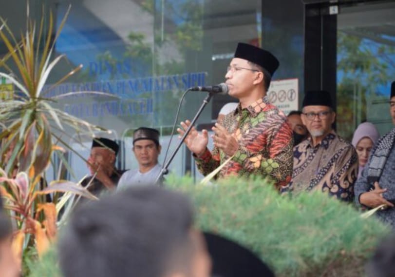 Ketua DPRK Banda Aceh Farid Nyak Umar Beri Motivasi Kepada Para Kafilah MTQ ke-36 - AcehGround