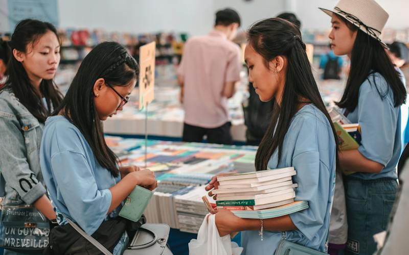 Teori yang Beranggapan Bahwa Kodrat Anak Ibarat Kertas Kosong yang ...