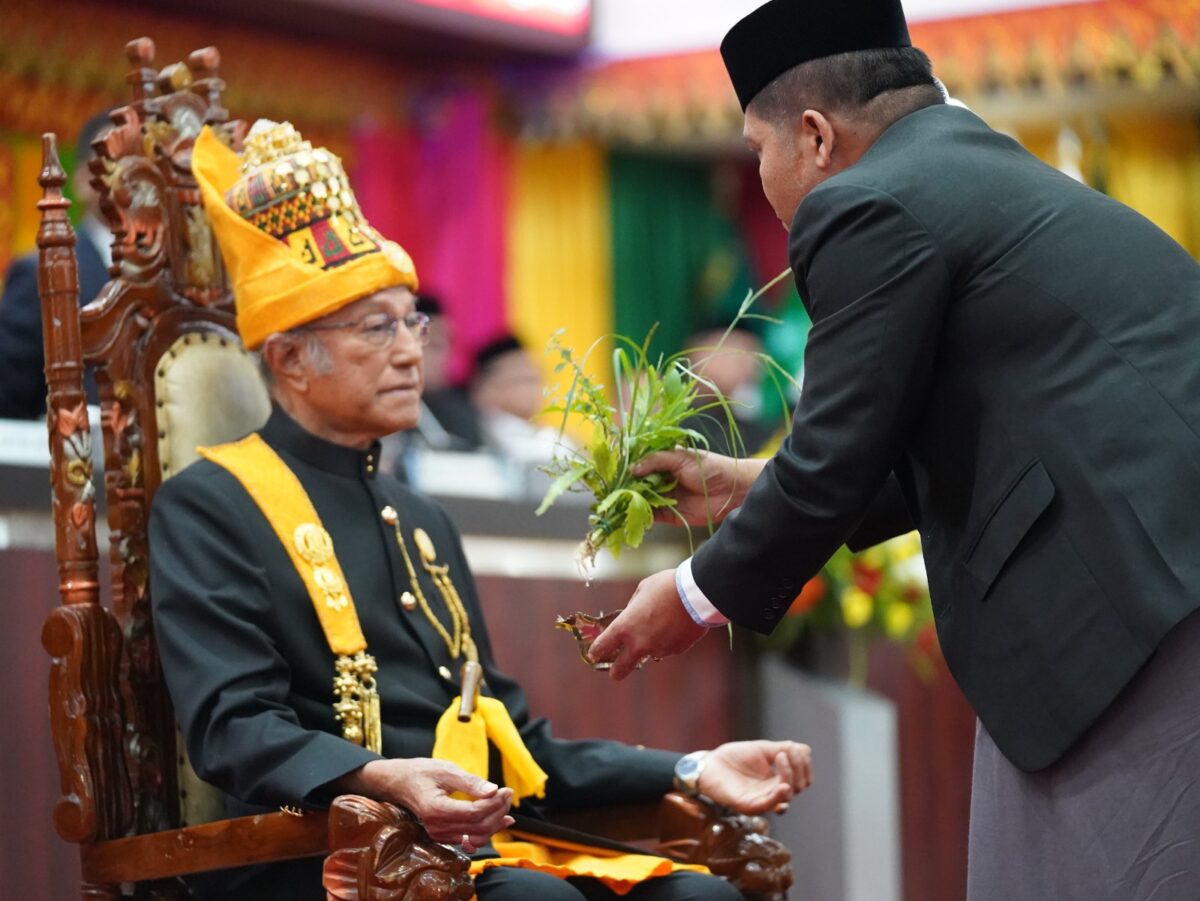 Pasca Dikukuhkan, Teungku Malik Mahmud Upayakan Implementasi MoU ...