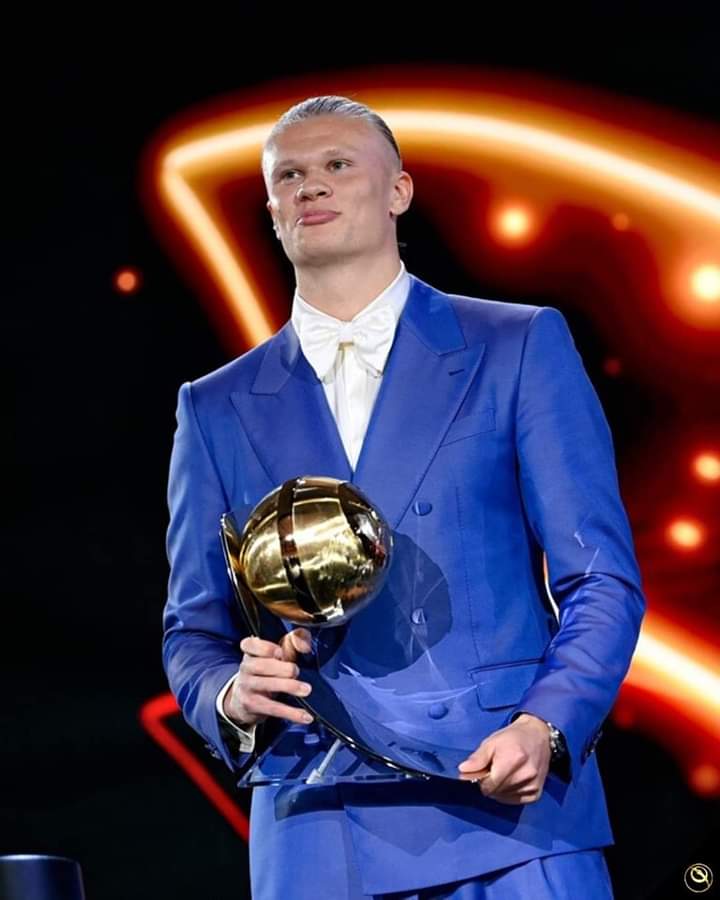 Haaland Terpilih Sebagai Pemain Terbaik 2023 di Dubai Globe Soccer Awards - AcehGround