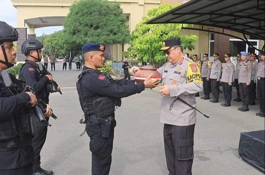 Menjelang HUT Ke-78 Bhayangkara, Polda Aceh Kirim Air Suci Ke Mabes ...