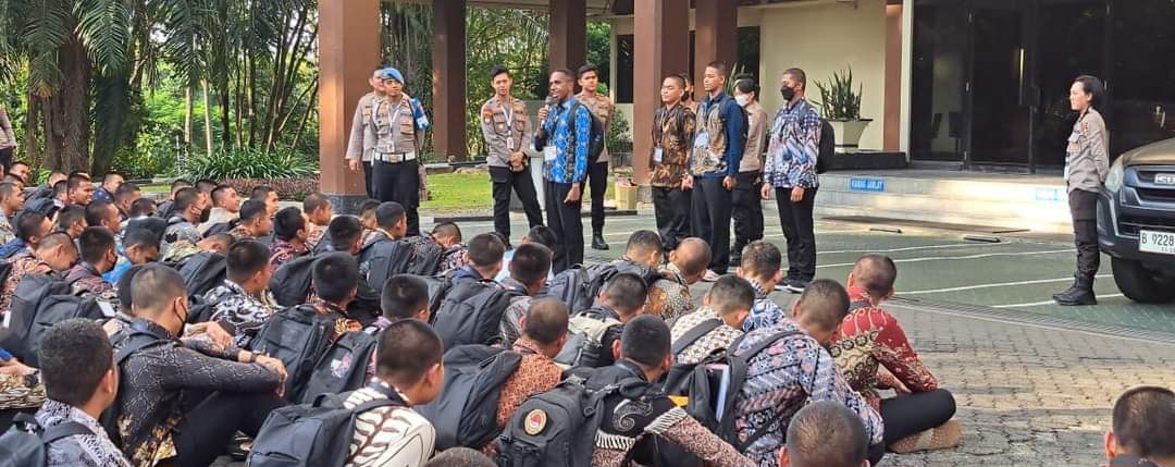 Muhammad Rajab Yelipele, Putra Suku Dani Papua Takjub Temukan ...
