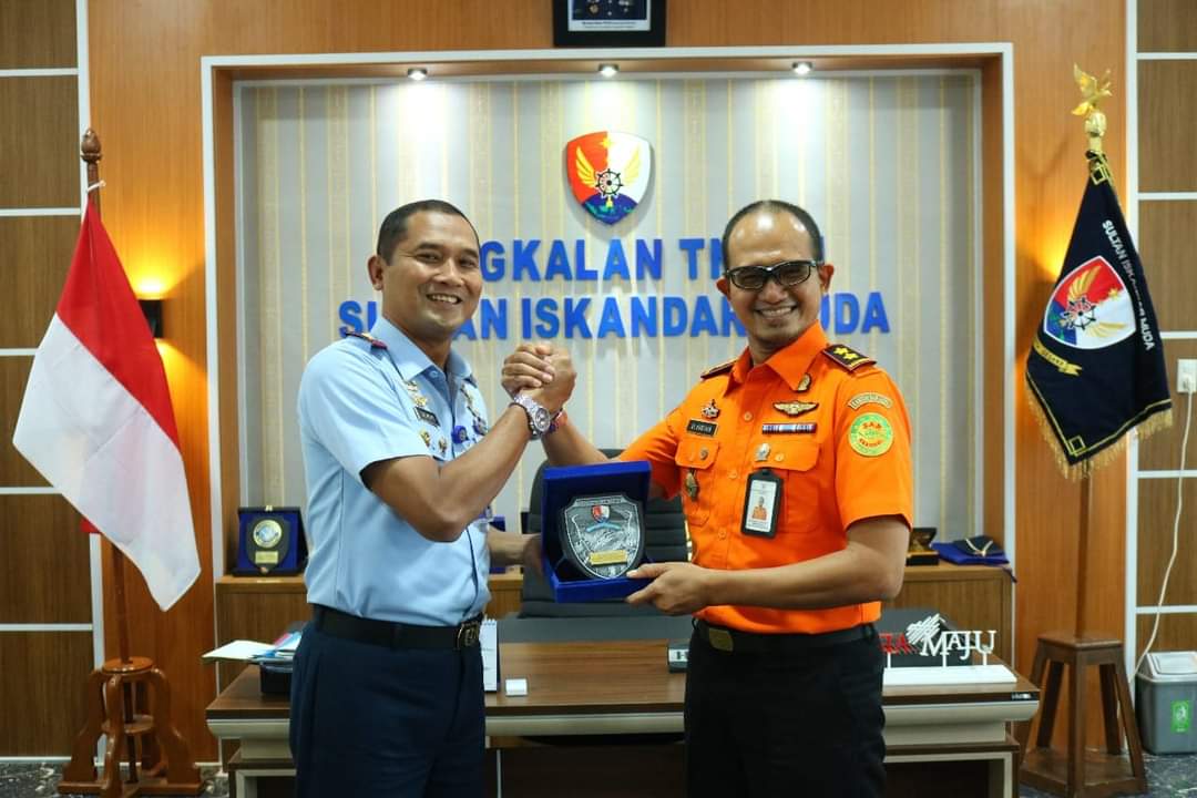 Komandan Lanud SIM terima Audiensi Kepala Kantor Basarnas Banda Aceh - AcehGround