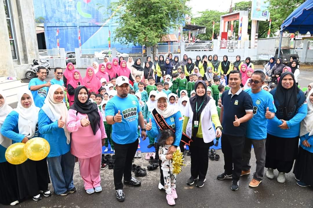 Penjabat Bupati Bersama Ketua Bunda PAUD Aceh Besar Luncurkan Syandu ...