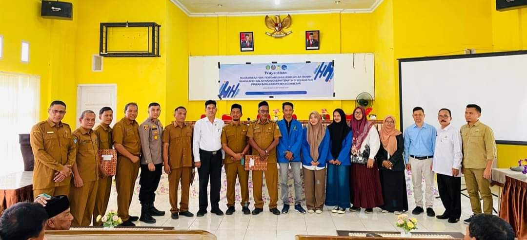 Ratusan Mahasiswa Fisip UIN Ar-Raniry KPM Tematik di Peukan Bada - AcehGround