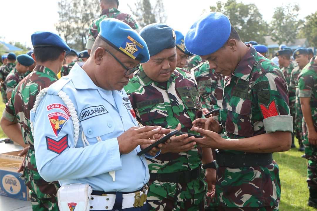 Satpomau dan Staf Intelijen Lanud SIM Gelar Razia Handphone untuk ...