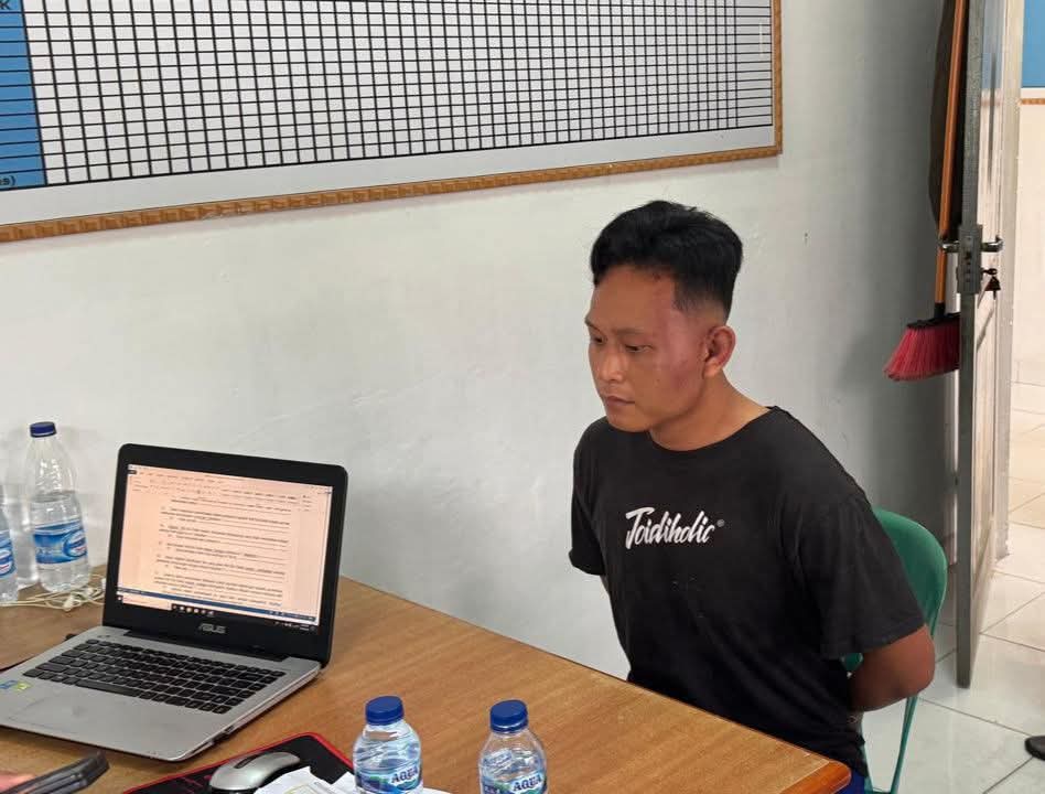 Ini Wajah Pelaku Pembunuh Agen Mobil, Dede Irawan Oknum TNI AL ...