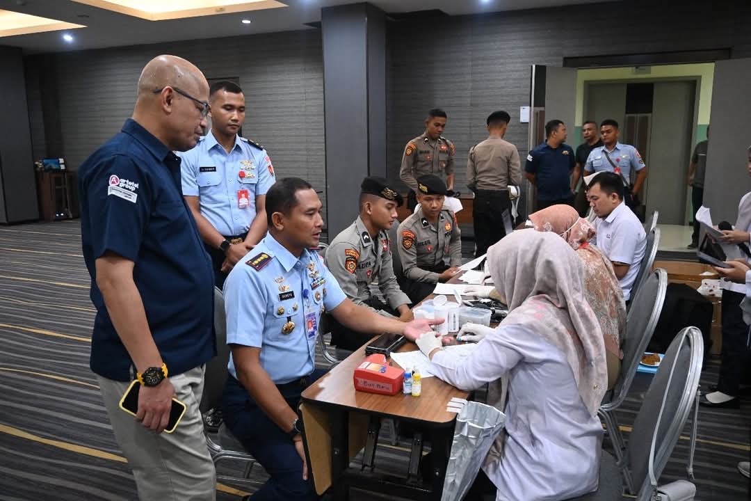 Danlanud dan Prajurit Lanud SIM Donorkan Darah untuk Bantu Pasien ...