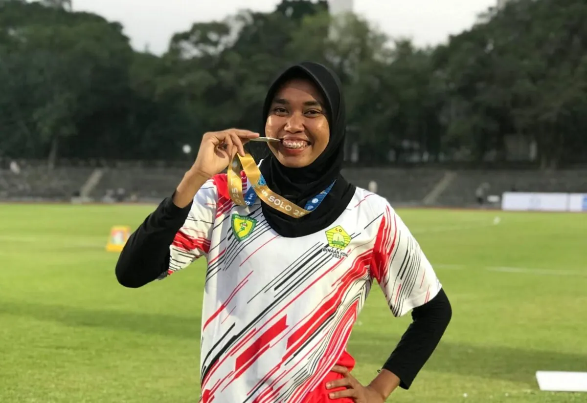 Cut Sahra Nazwa, Mahasiswi Penjas UBBG Raih Medali Perak pada Kejurnas Atletik & Indonesia U18 ...