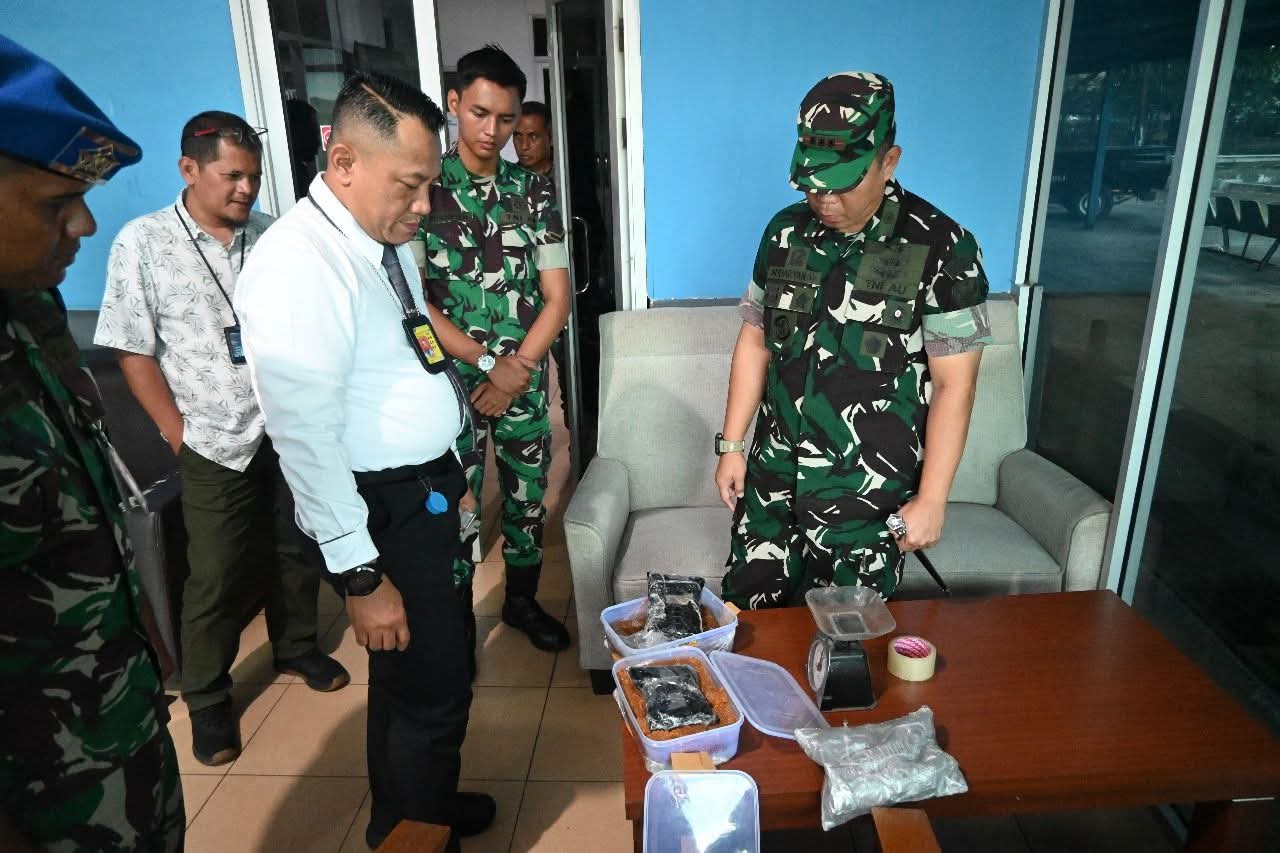 Mantap, Personel Lanud SIM Bersama Avsec Bandara Gagalkan Penyelundupan ...
