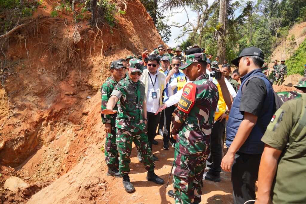 Kepala Staf Umum TNI Tinjau Pembangunan Huntara-Huntap di Tapanuli ...