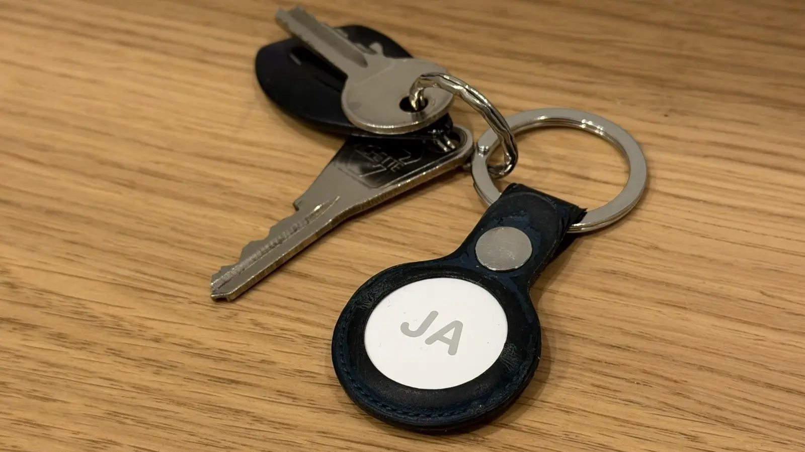 AirTag Generasi Kedua Resmi Meluncur: Apple Tingkatkan Jangkauan ...