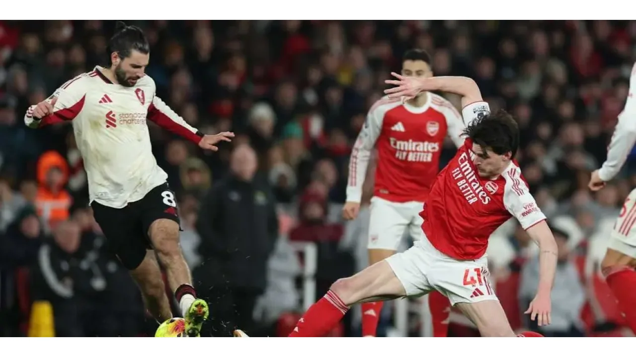 Gary Neville Kecam Keras Sikap Martinelli pada Bradley di Laga Arsenal ...