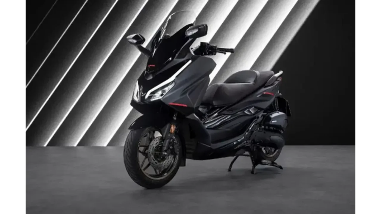 Honda Forza 125 2026 Meluncur: Skutik Premium 125 cc dengan Fitur ...