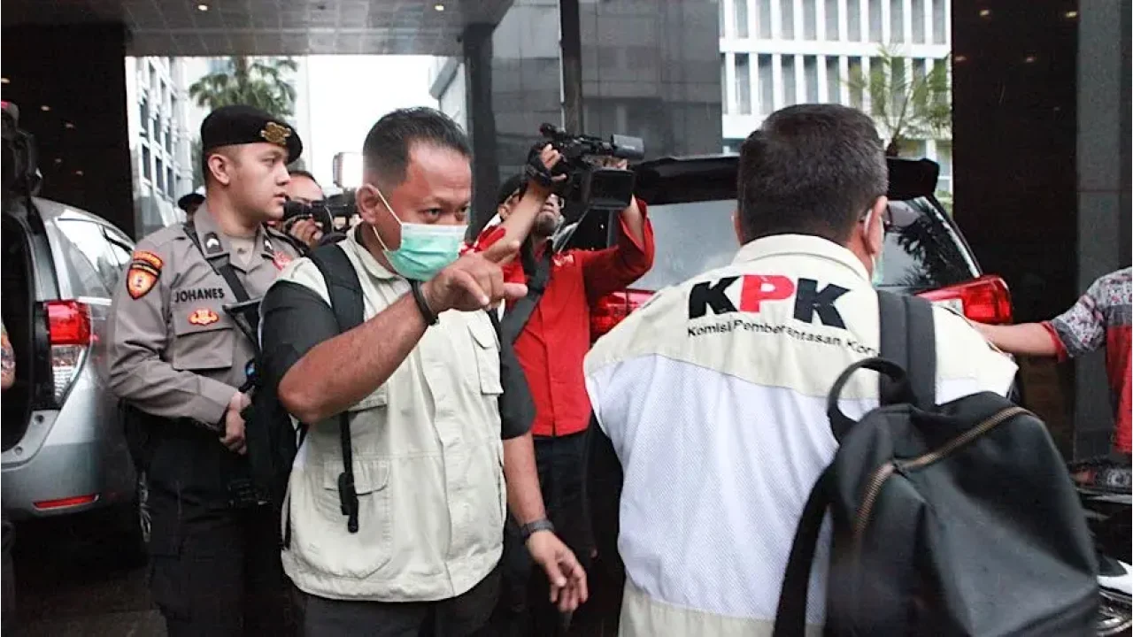 KPK Geledah Kantor Pusat Ditjen Pajak, Kemenkeu Pastikan Kooperatif ...