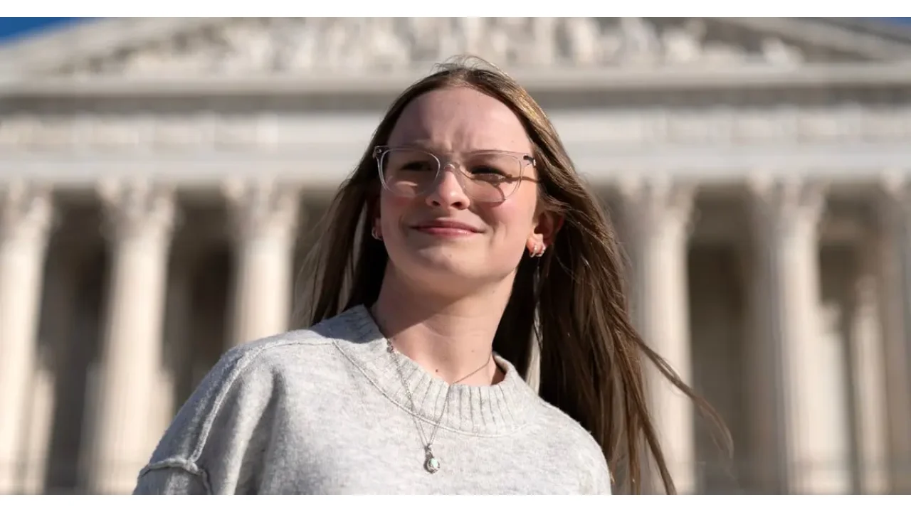 Mahkamah Agung AS Menimbang Pembatasan Negara Bagian Terhadap Atlet ...