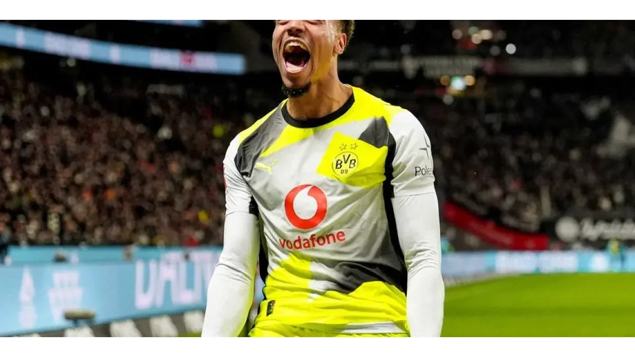 Manchester United Intensifkan Perburuan Gelandang Bertahan, Felix ...