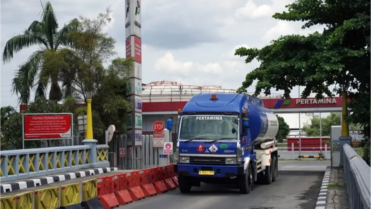 Pertamina Patra Niaga Siap Pasok Solar untuk SPBU Swasta Usai Kebijakan ...