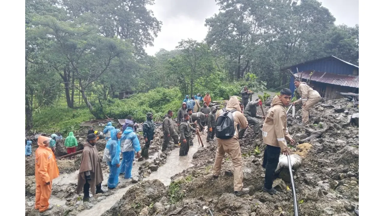 Polda NTT Terjunkan Brimob, Intensifkan Pencarian Dua Korban Longsor ...