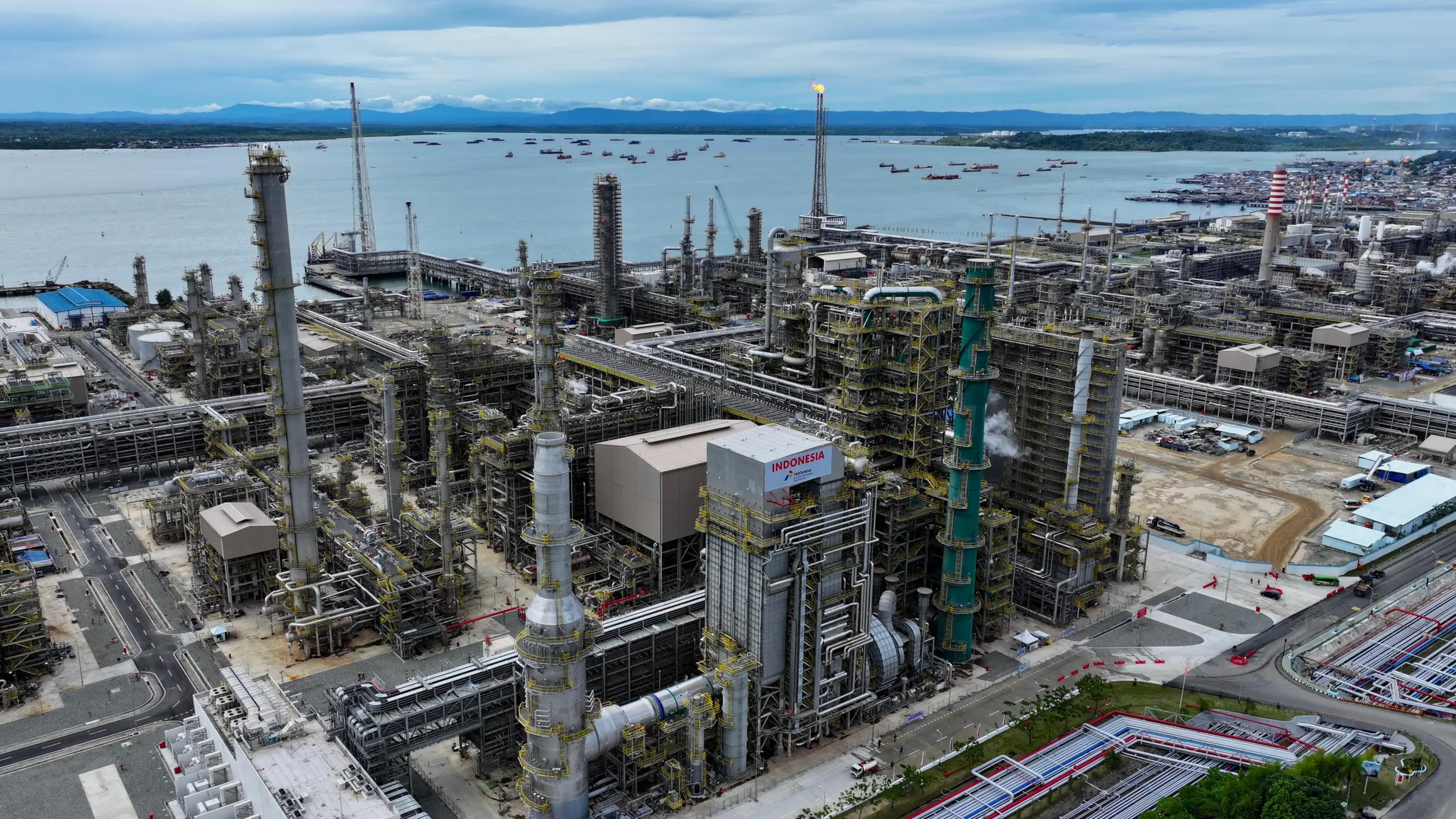 Presiden Prabowo Resmikan Modernisasi Kilang Minyak Balikpapan, Hutama ...