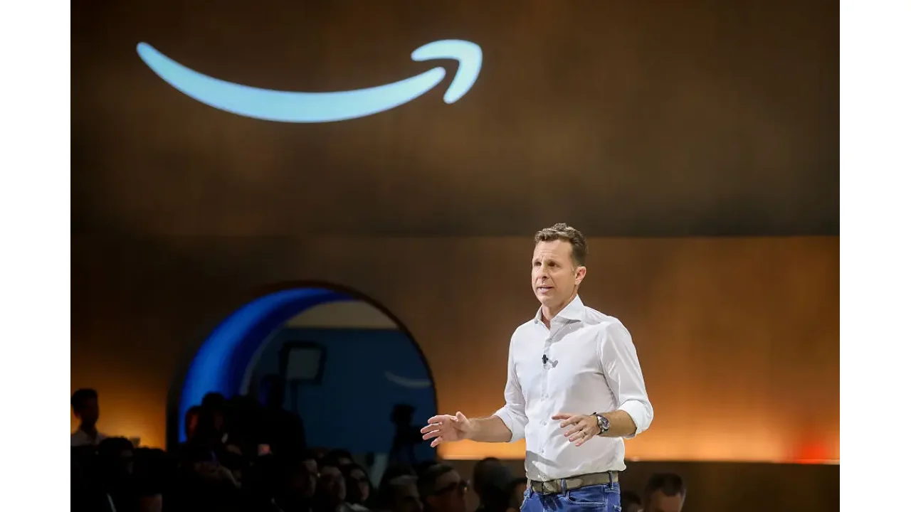 Ring Transisi ke Era Asisten Cerdas AI, Pendiri Jamie Siminoff Ungkap ...