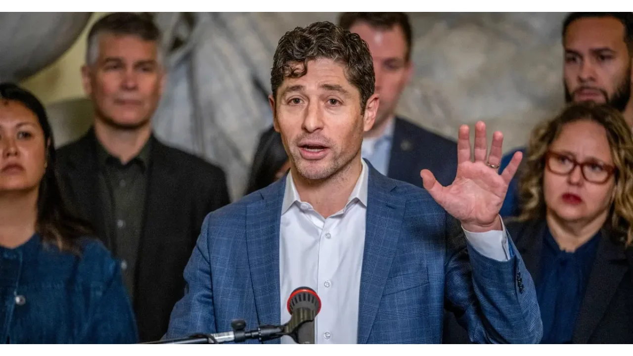 Wali Kota Minneapolis Desak Penyelidikan Bersama atas Penembakan ICE ...